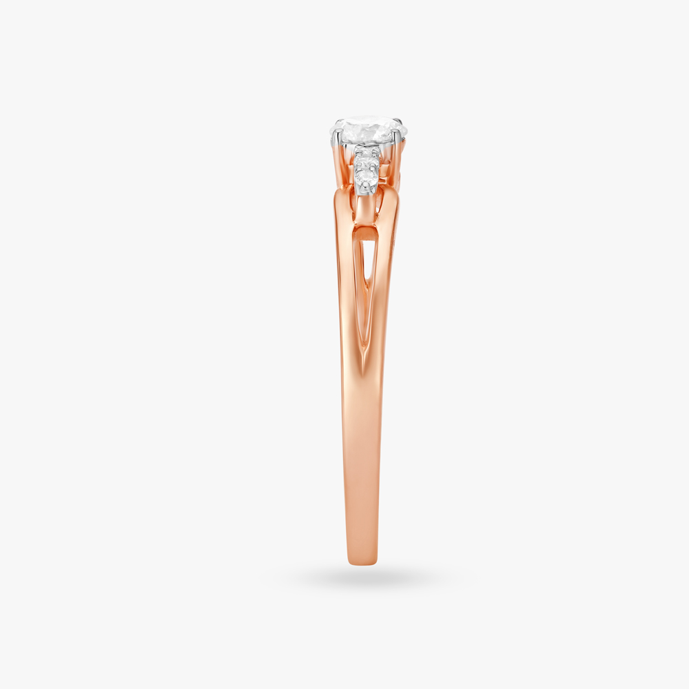 Linear Diamond Finger Ring