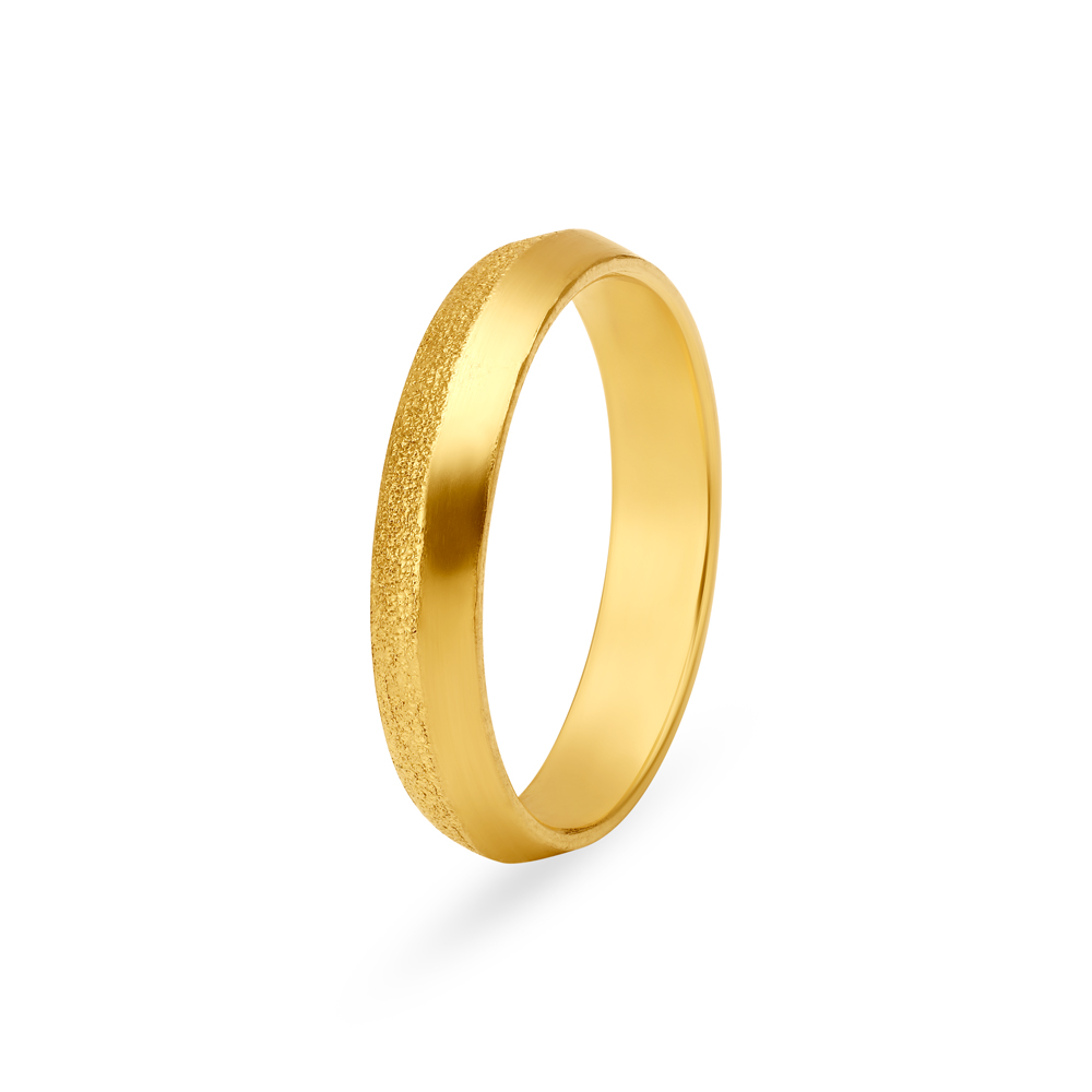 Alluring Multifinish Gold Finger Ring for Men
