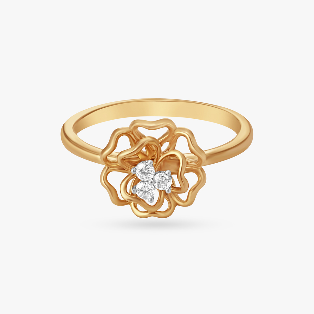 Gleaming Flower Diamond Ring
