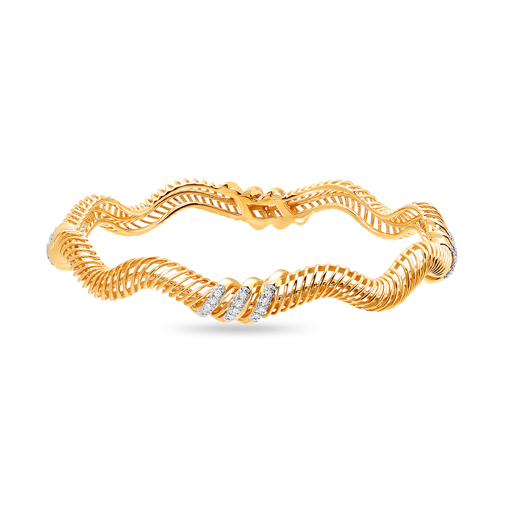 14KT Yellow Gold Elegant Wavy Bangle