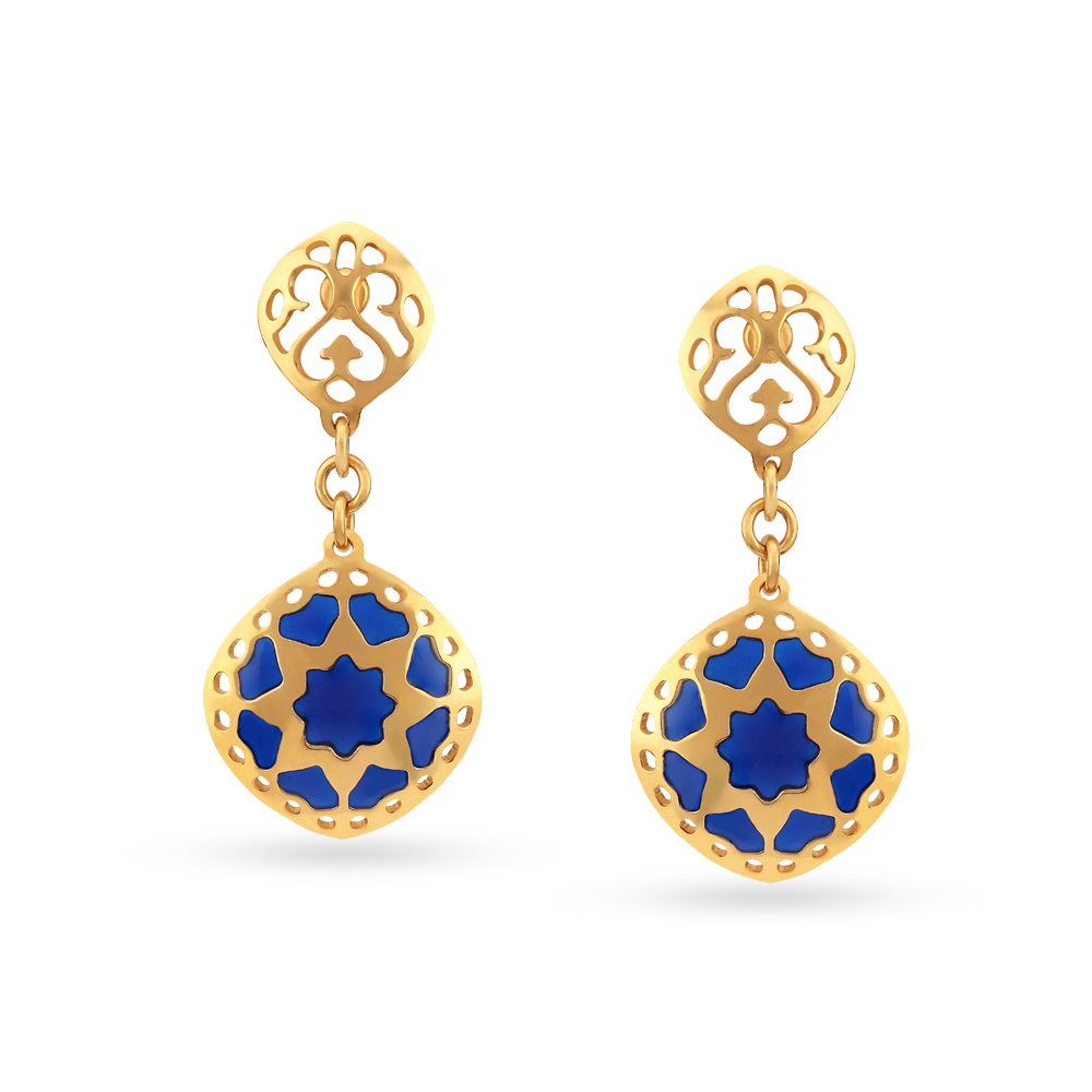 Gold Jaali-work Pendant and Earrings Set