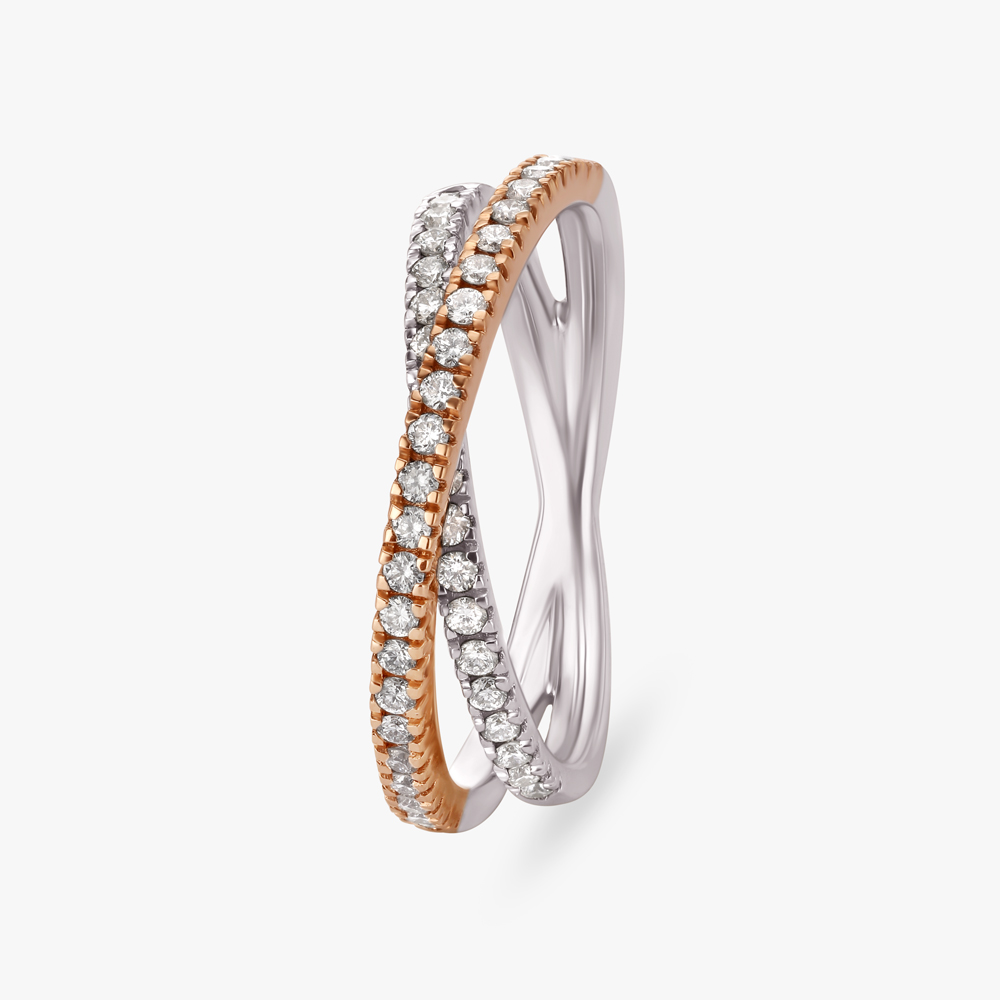 Alluring Diamond Finger Ring