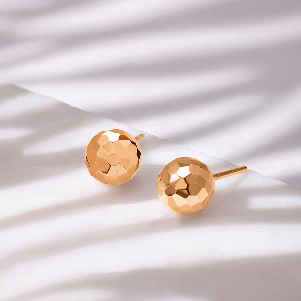 Sculpted Radiance 18KT Gold Stud Earrings