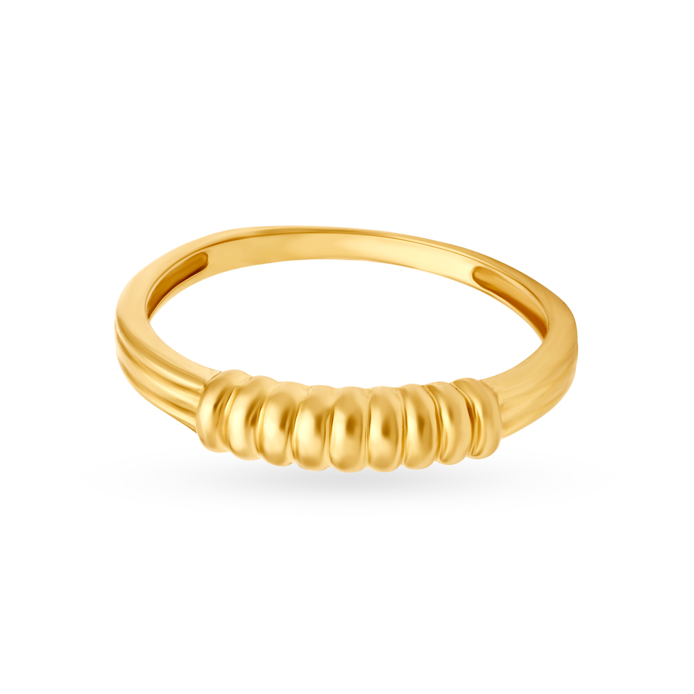 Sleek Gold Ring