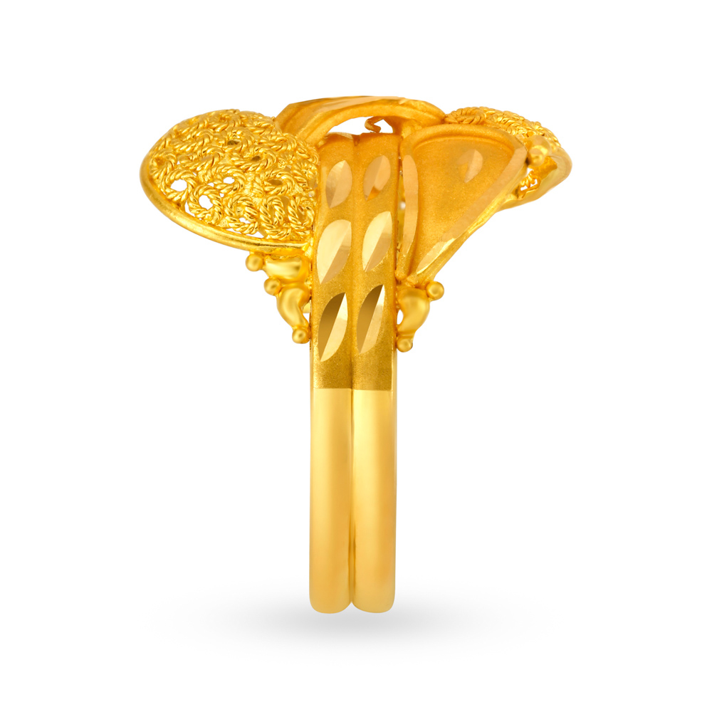 Artistic Gold Abstract Pattern Finger Ring