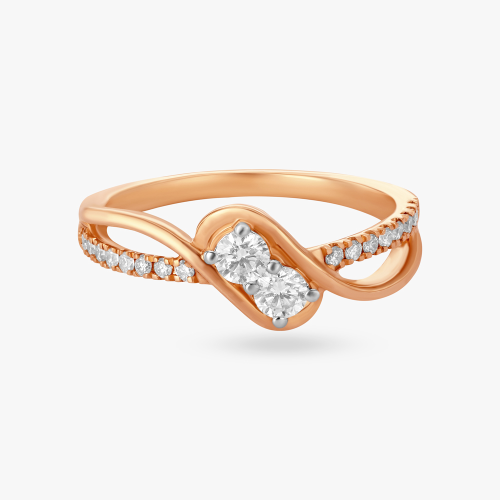 Twisted Diamond Finger Ring