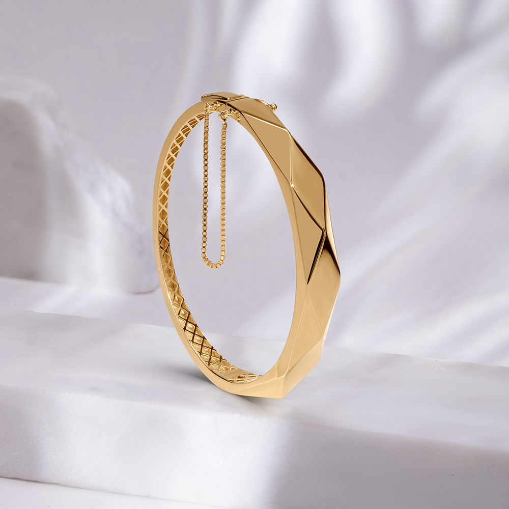 Angular Elegance 18KT Gold Bangle