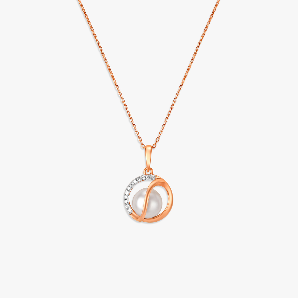 Lovely Pearl and Diamond Pendant with Chain