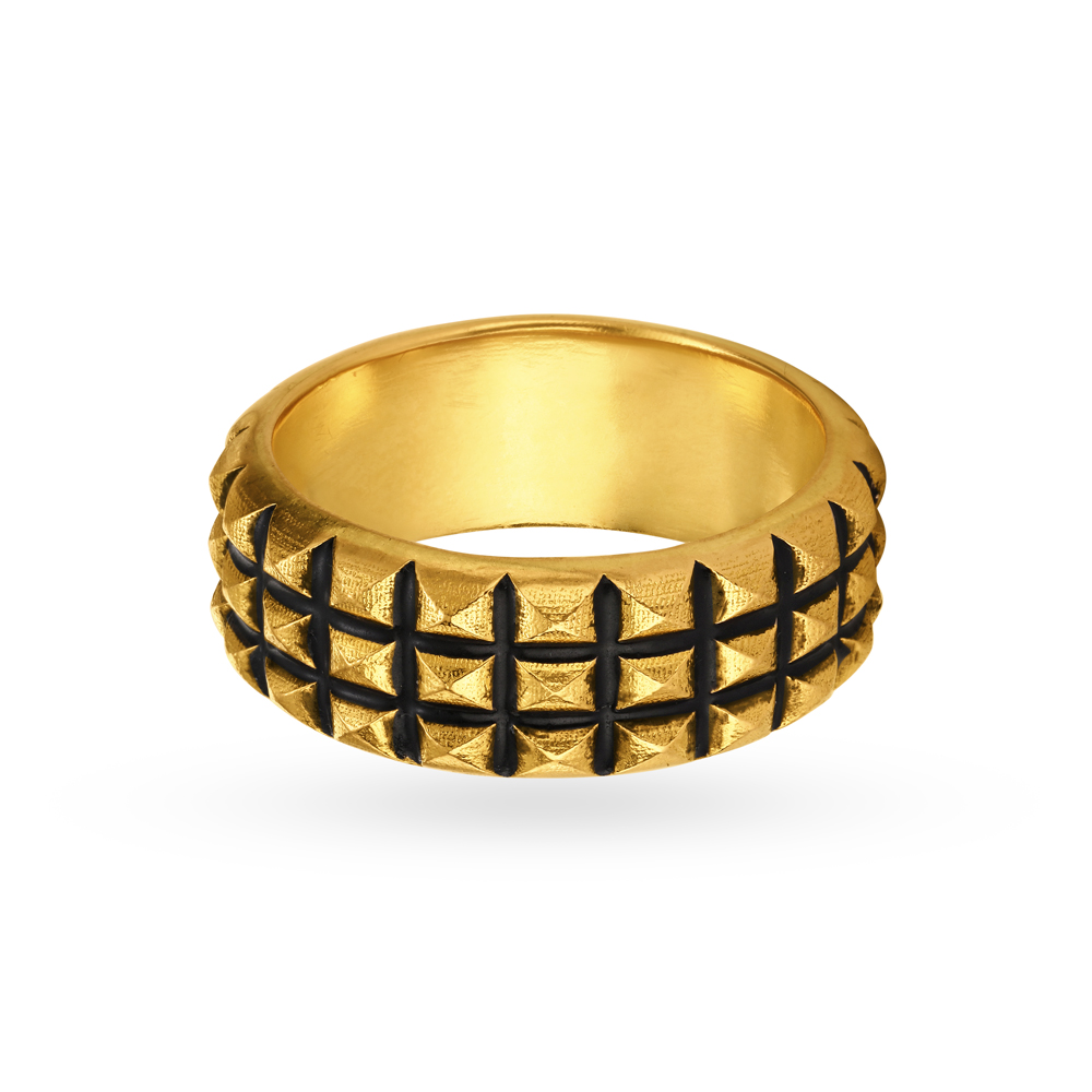Captivating Black antique Gold Finger Ring For Men