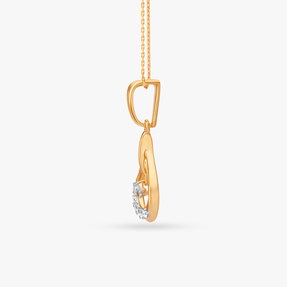 Stylish Diamond Pendant