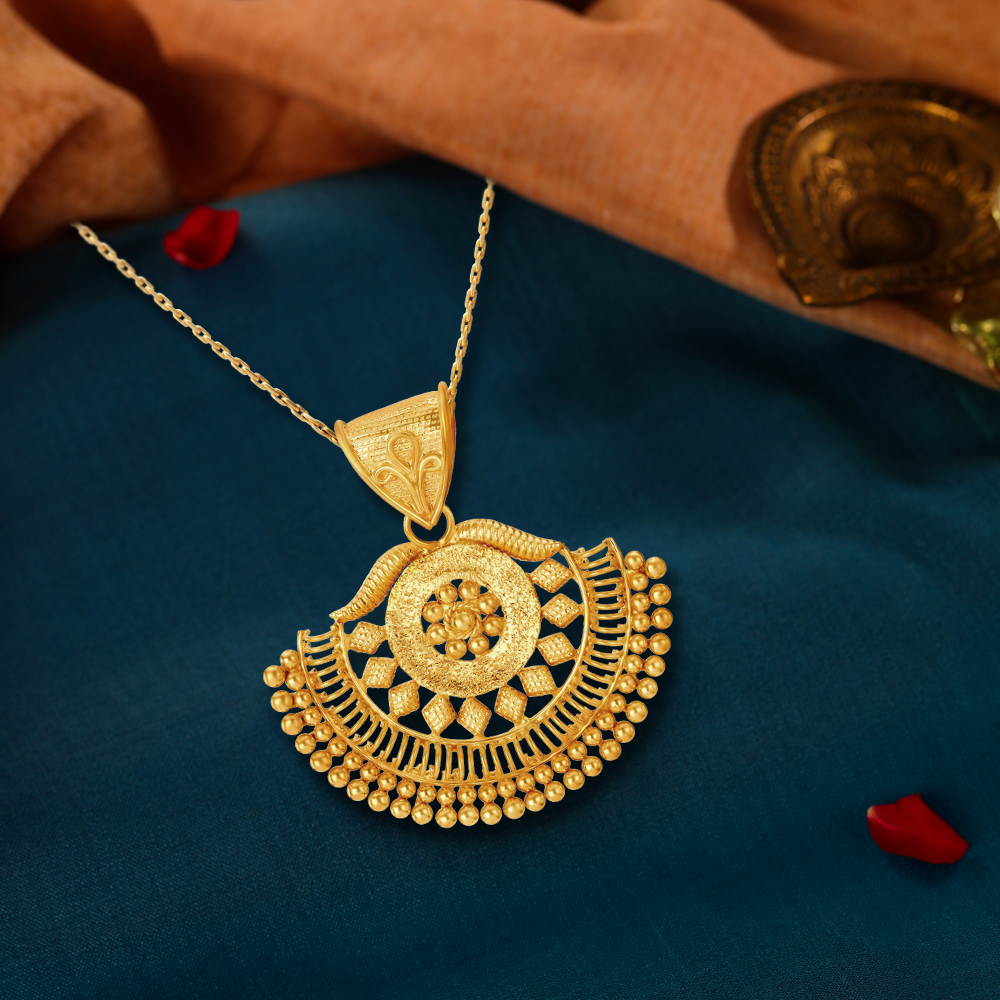 Glorious Gold Pendant